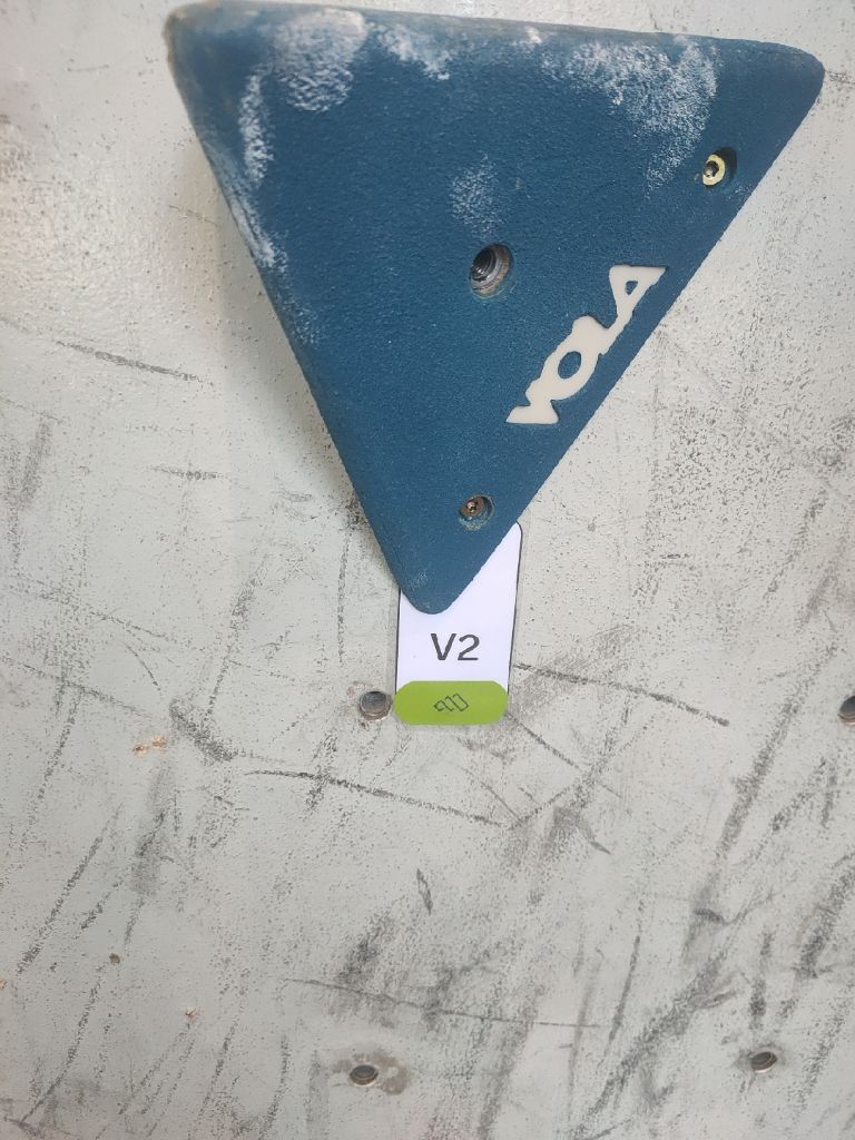 Blue - V2 | Pebble Climbing | Pebble Climbing