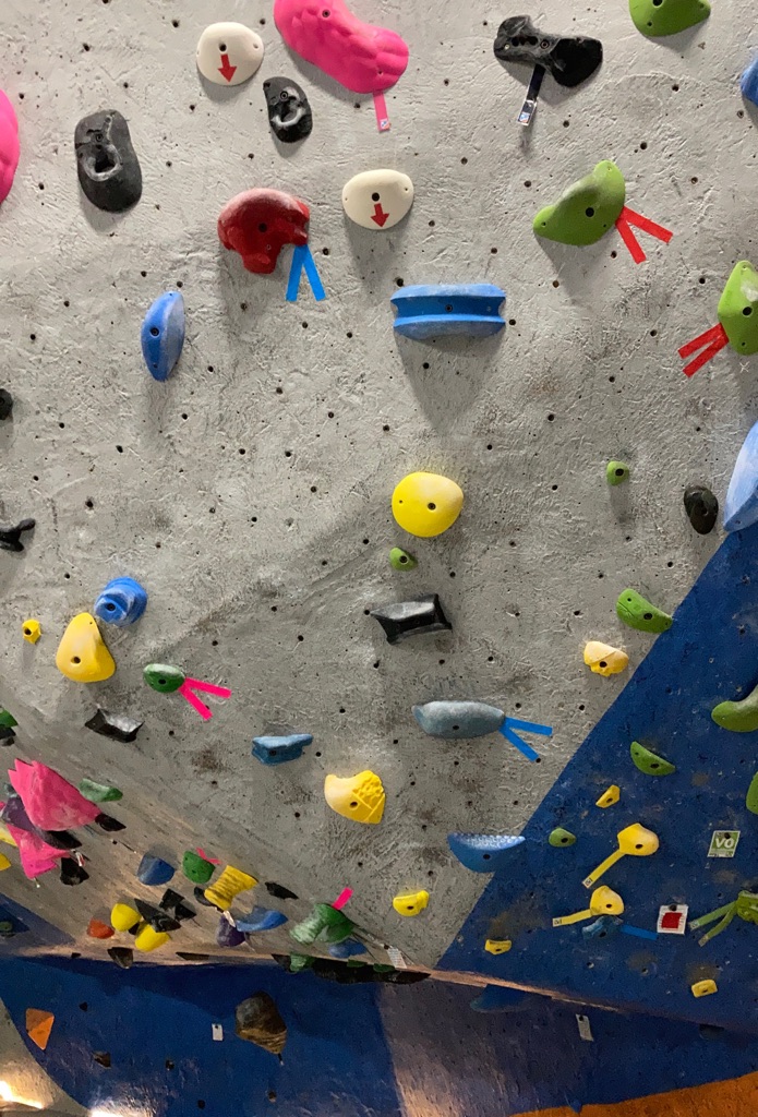 Blue - V6 | Pebble Climbing | Pebble Climbing